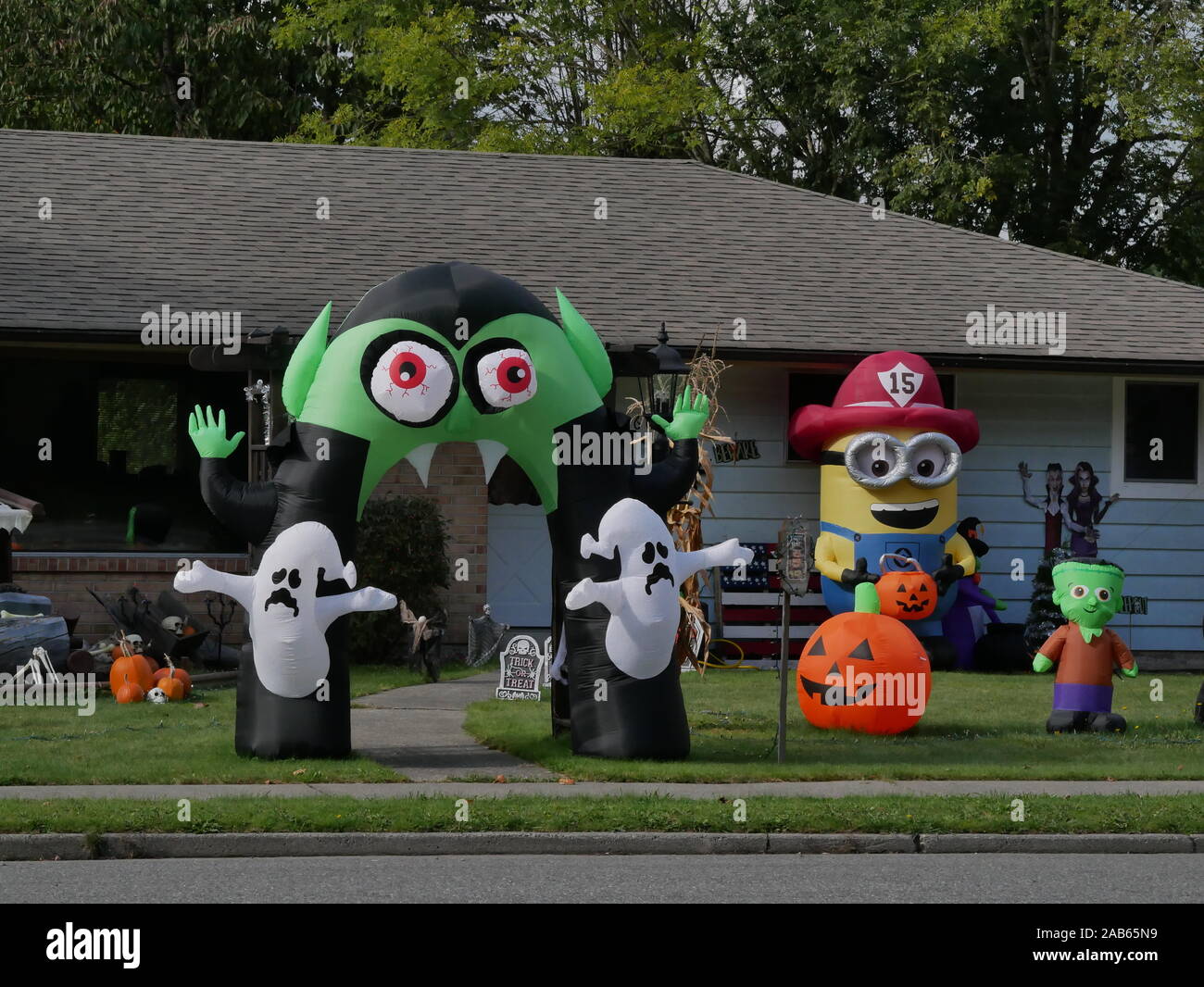 Inflatable Halloween display, Monroe,Washington,State Stock Photo - Alamy