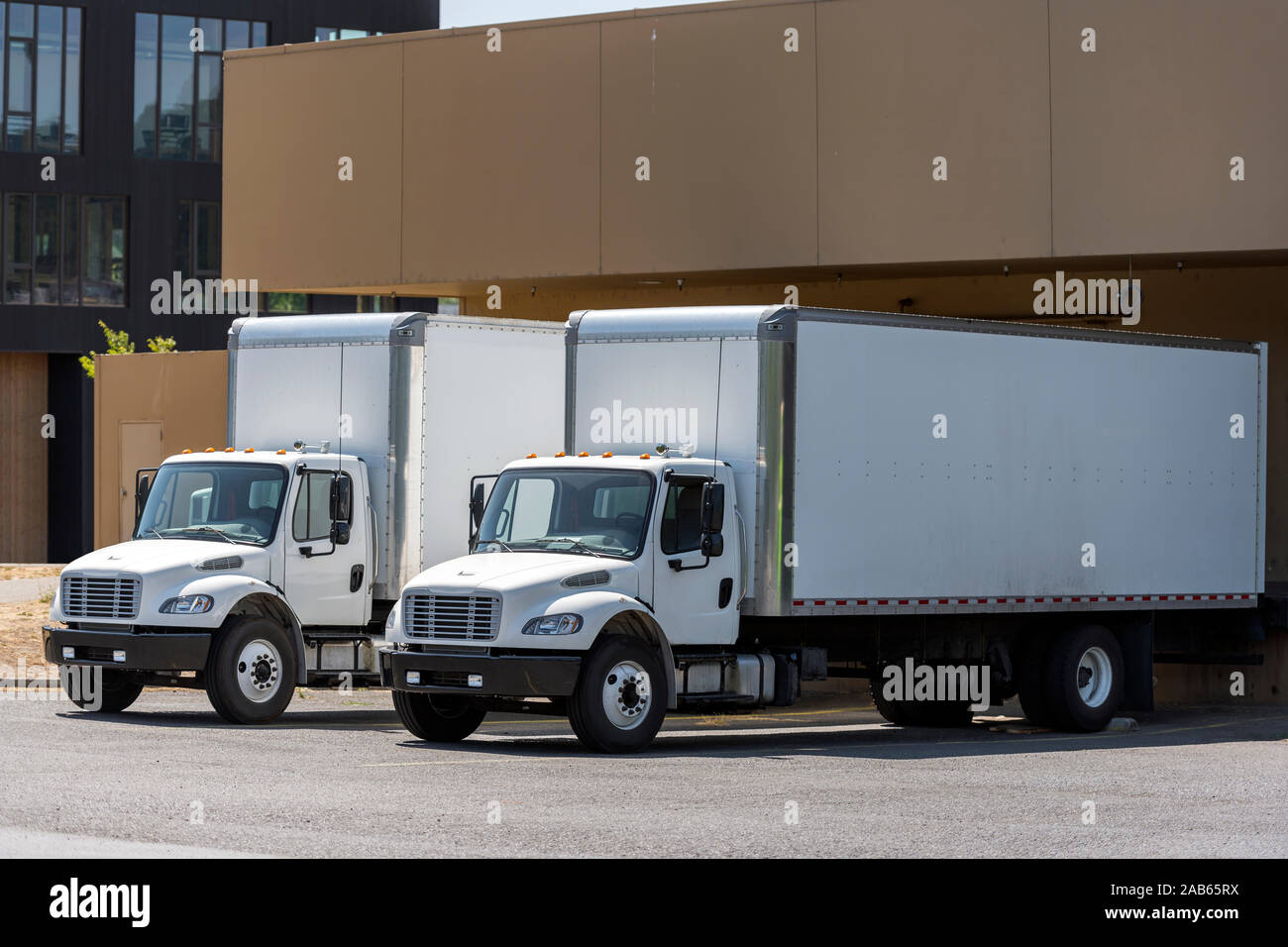 Small compact commercial industrial grade professional rigs semi trucks ...