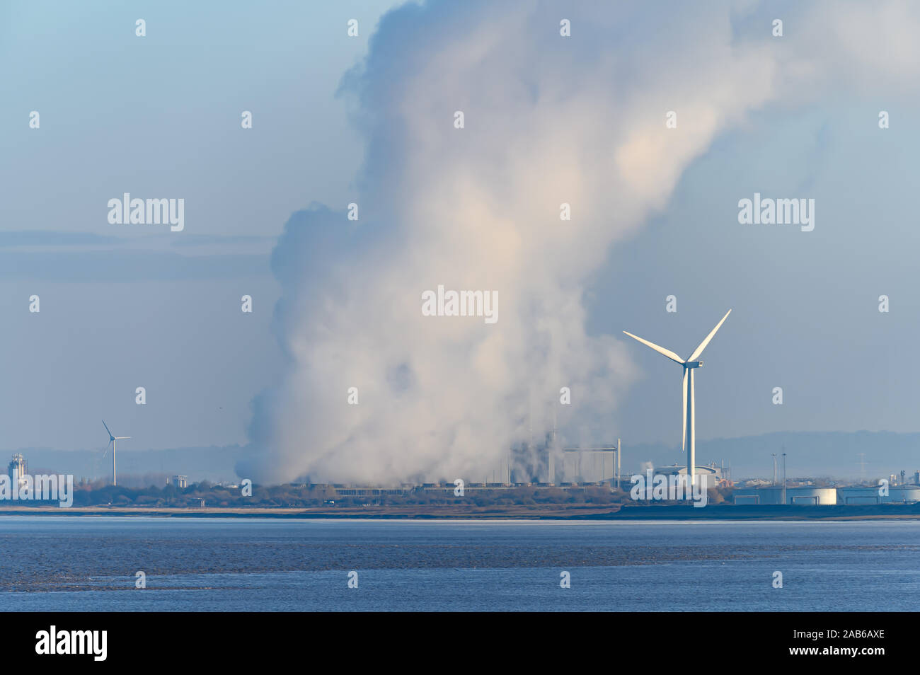 Seabank Power Station on full burn daylight in Avonmouth Stock Photo ...
