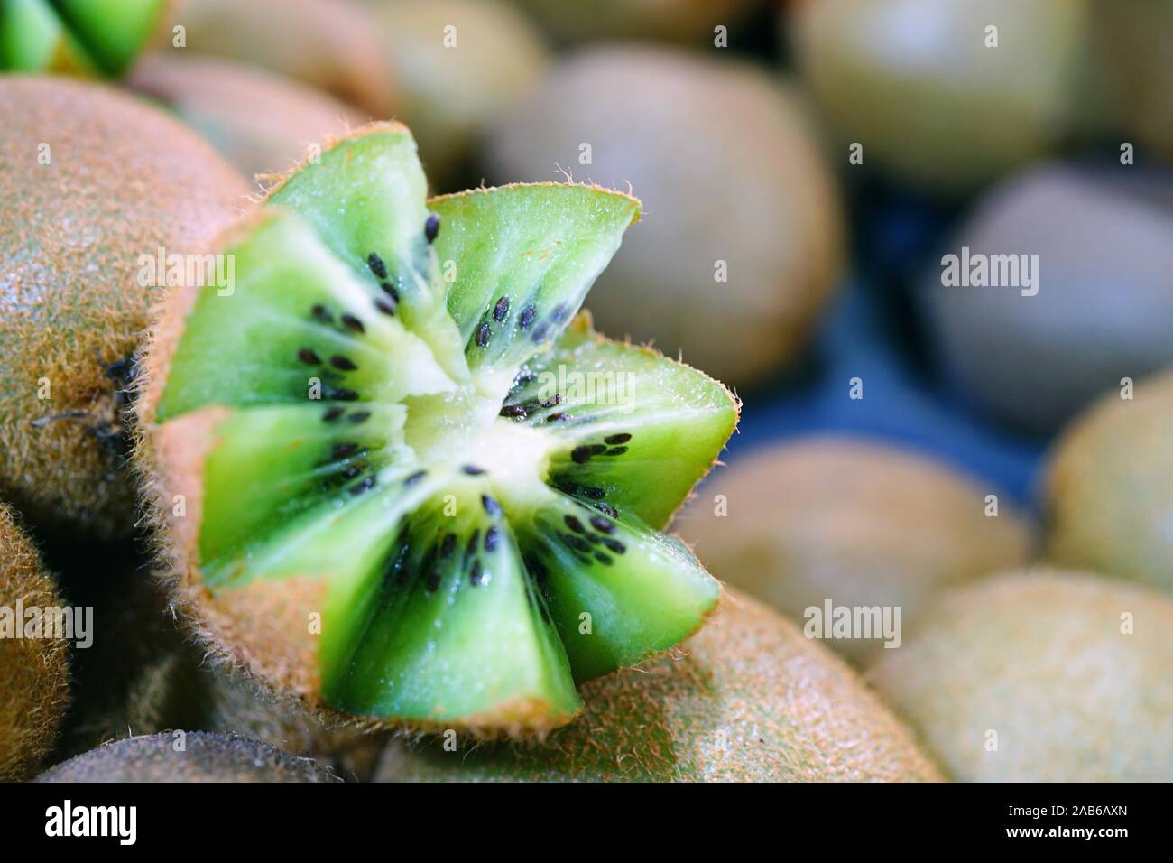 Zig zag edges hi-res stock photography and images - Alamy