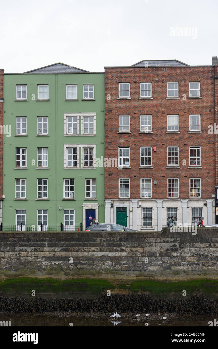 Colourful buildings in dublin hi-res stock photography and images - Alamy