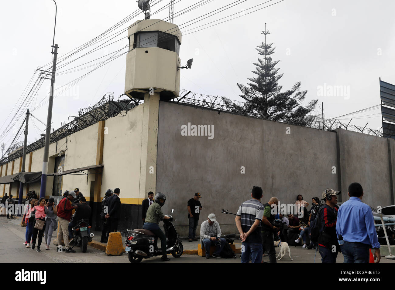 Lima, Peru. 25th Nov, 2019. People gather outside Santa Monica women ...
