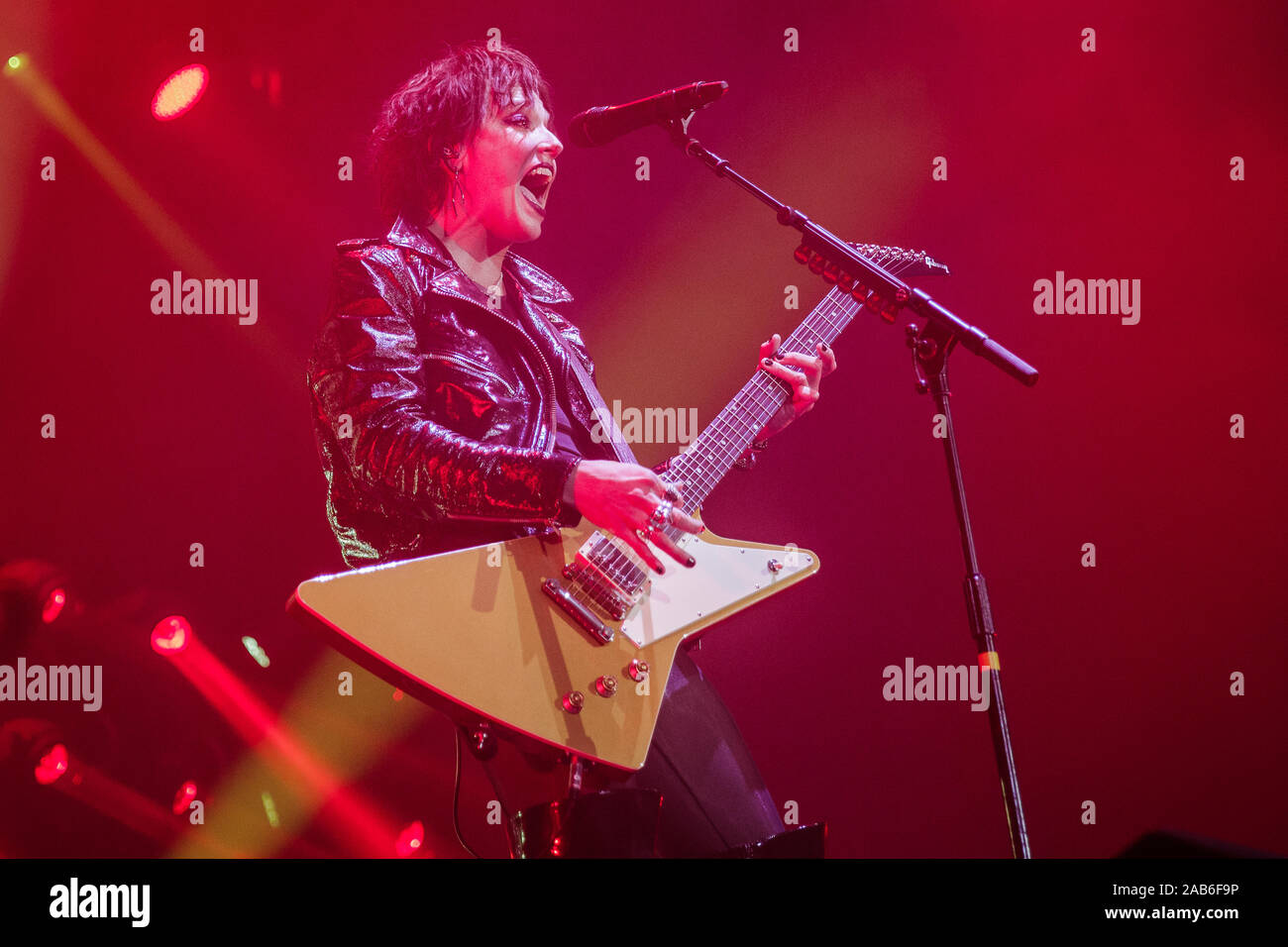 Lzzy Hale Halestorm High Resolution Stock Photography and Images - Alamy