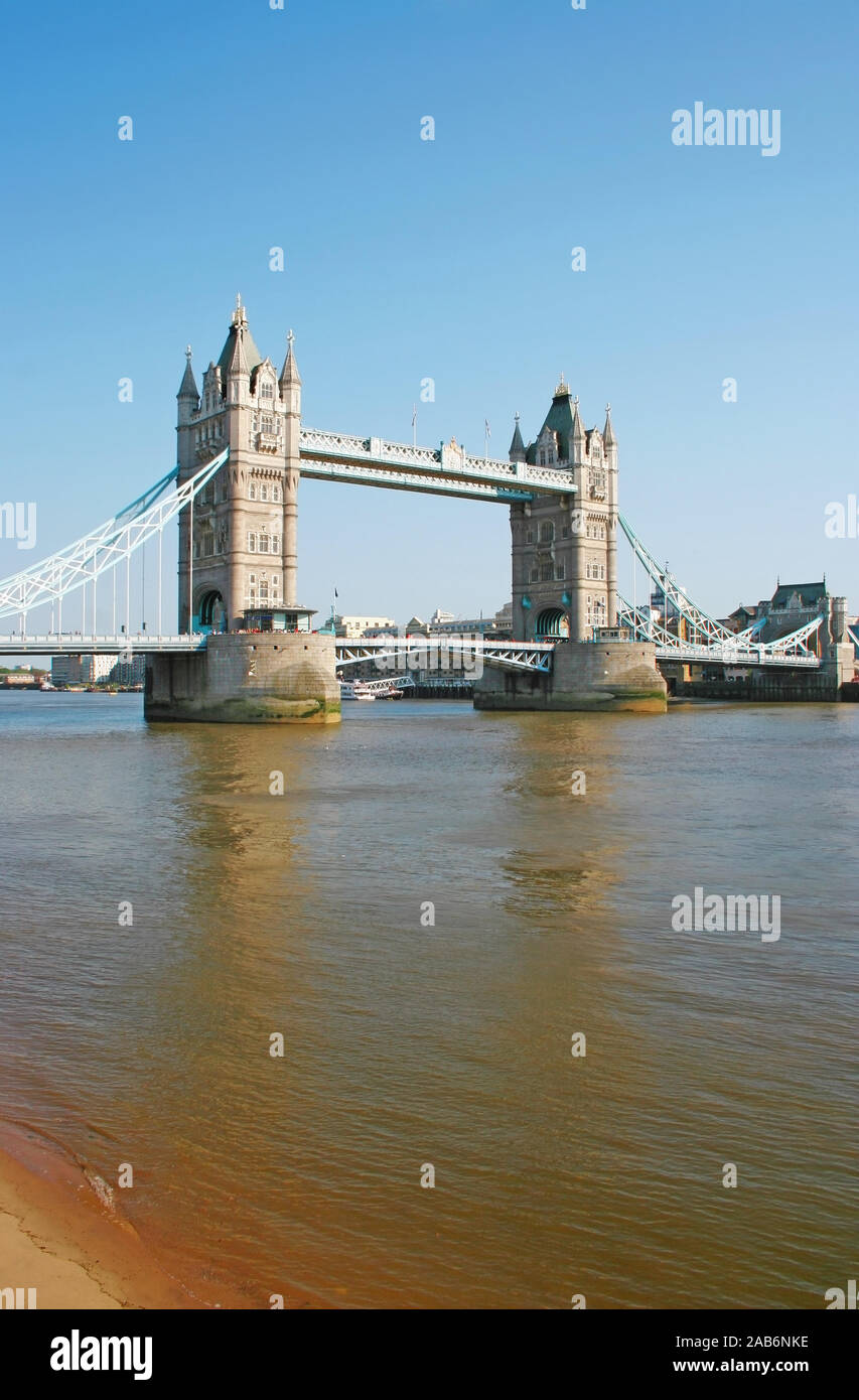 A photography of the attraction Tower bridge in London Stock Photo - Alamy