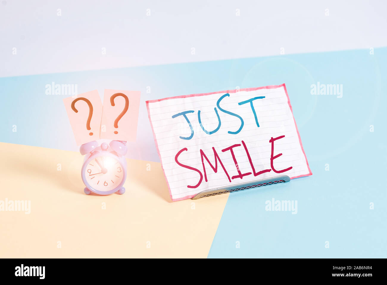 Alarm clock smiley face hi-res stock photography and images - Alamy