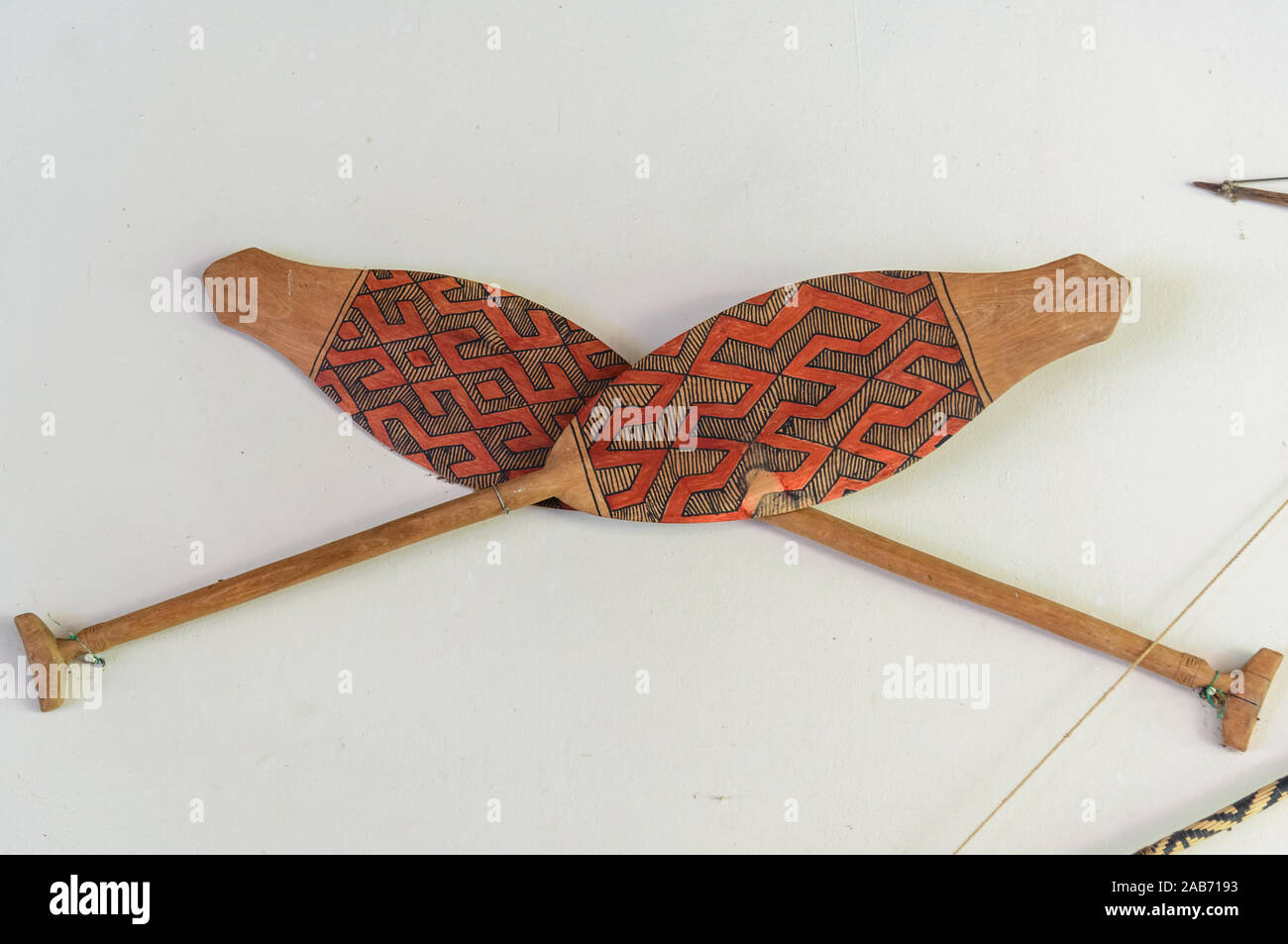 Traditional paddles hi-res stock photography and images - Alamy