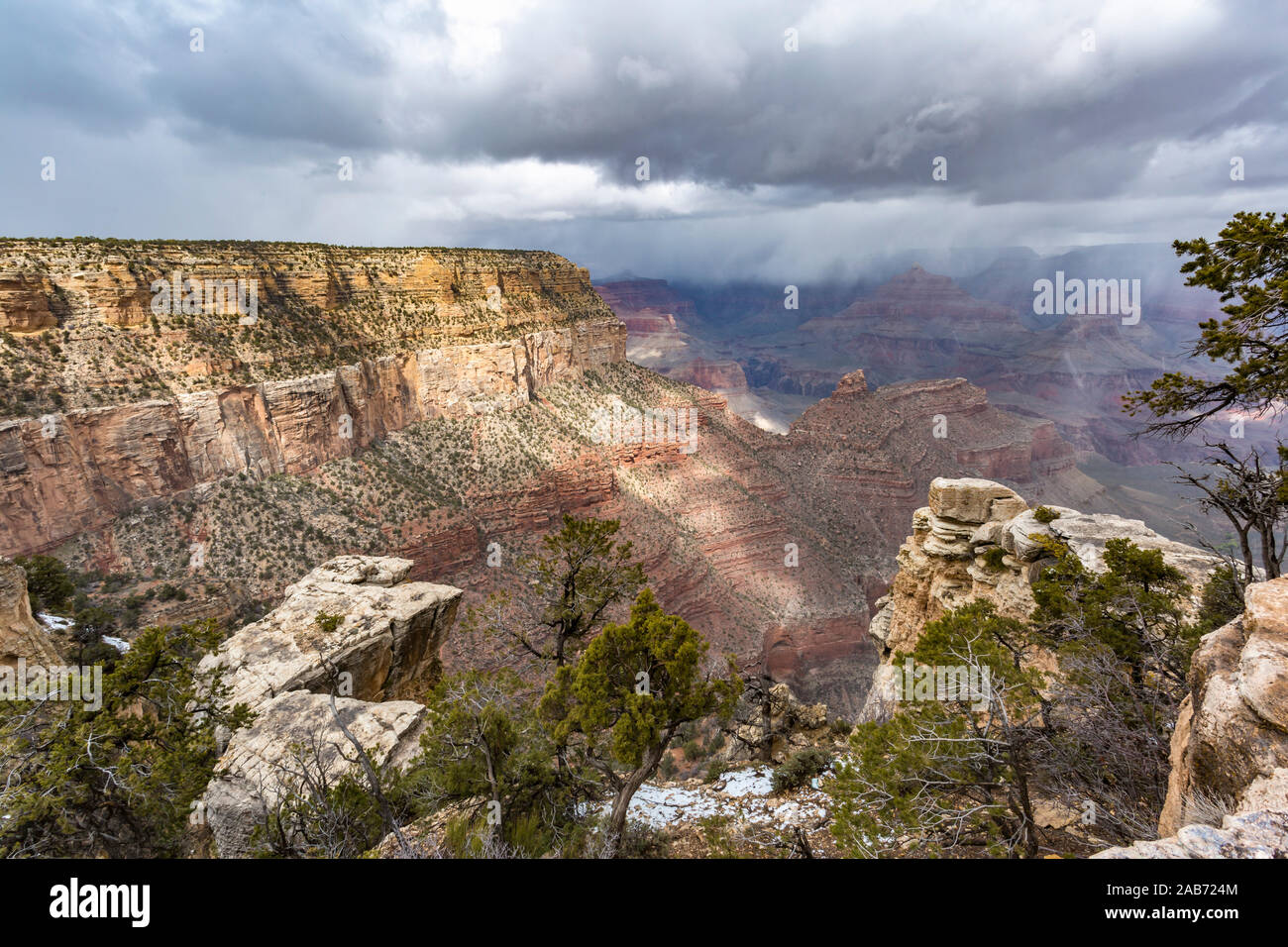Light winter storm weather over The Grand Canyon in northern Arizona ...