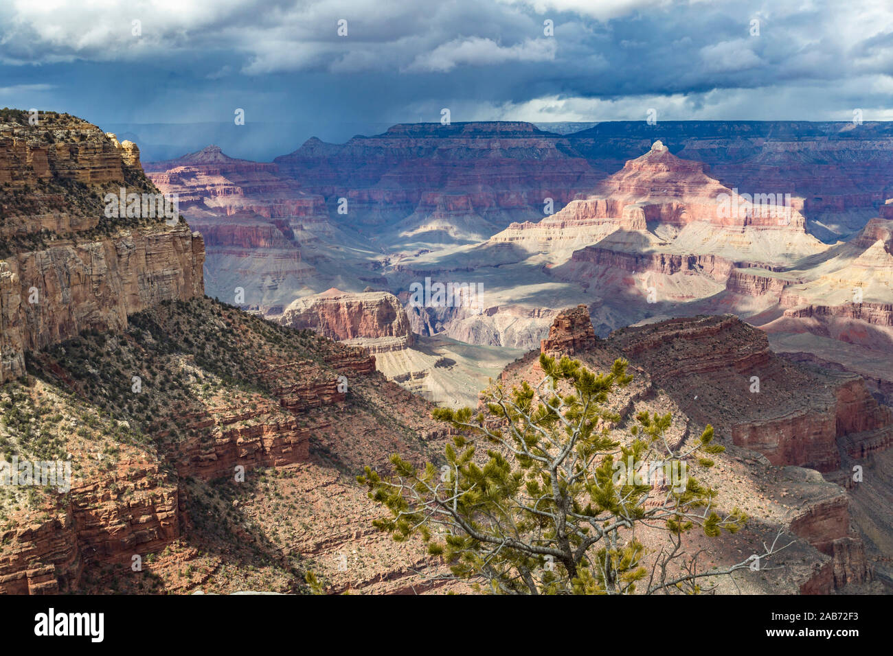 Light winter storm weather over The Grand Canyon in northern Arizona ...