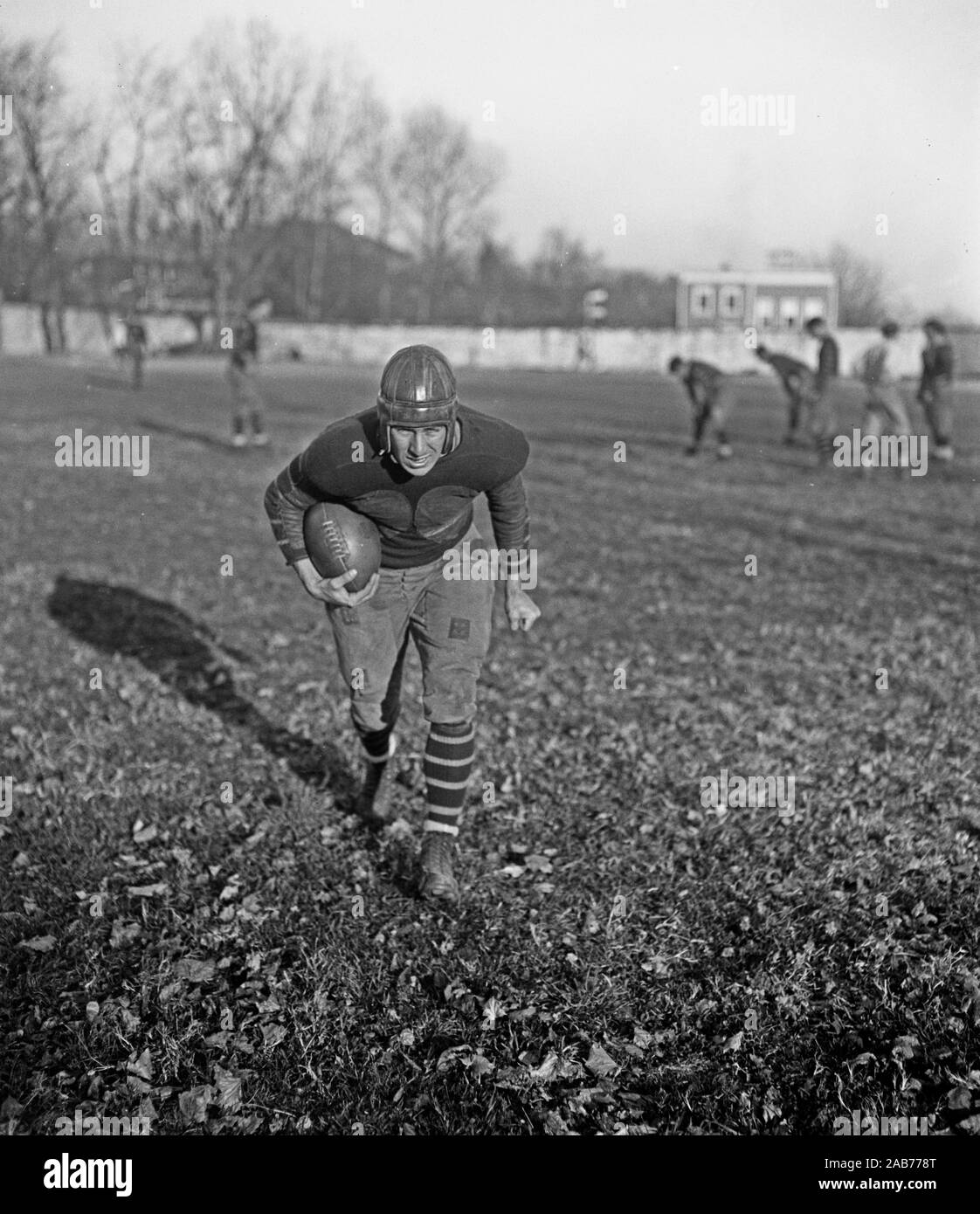 1920s american football hi-res stock photography and images - Alamy