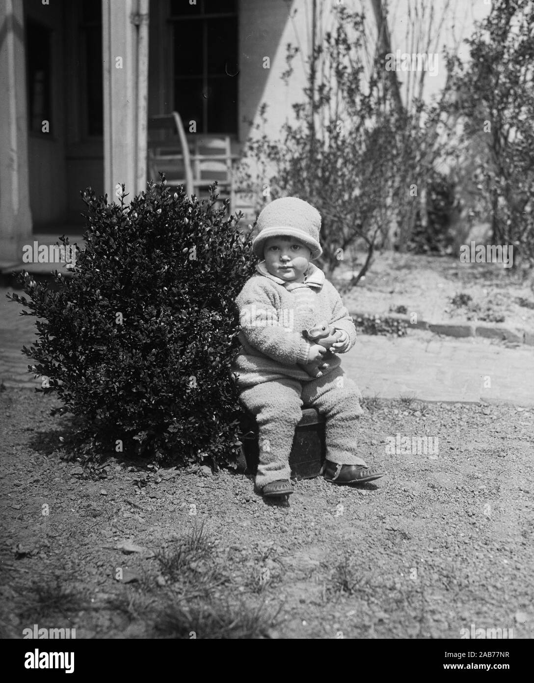 Early 1900s Toddler High Resolution Stock Photography and Images - Alamy