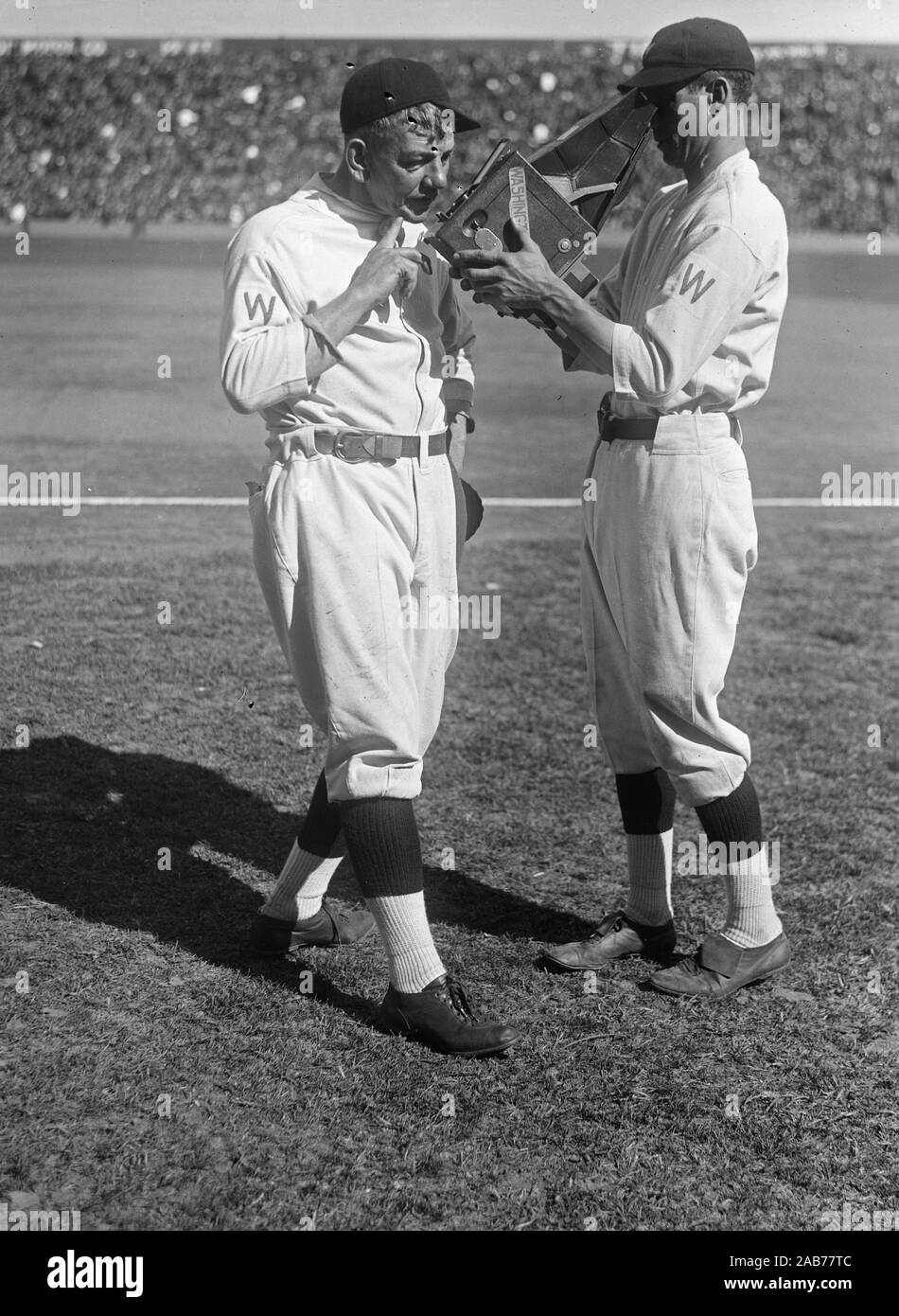 Vintage baseball players - Washington baseball players goofing off on ...