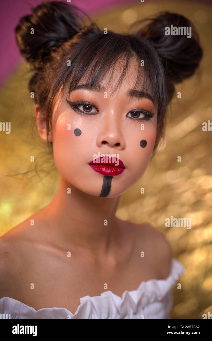 Heavy lipstick hi-res stock photography and images - Alamy