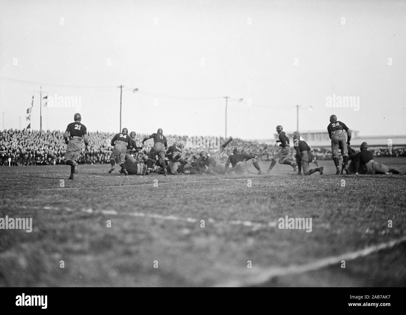 Football game vintage american football hi-res stock photography and ...