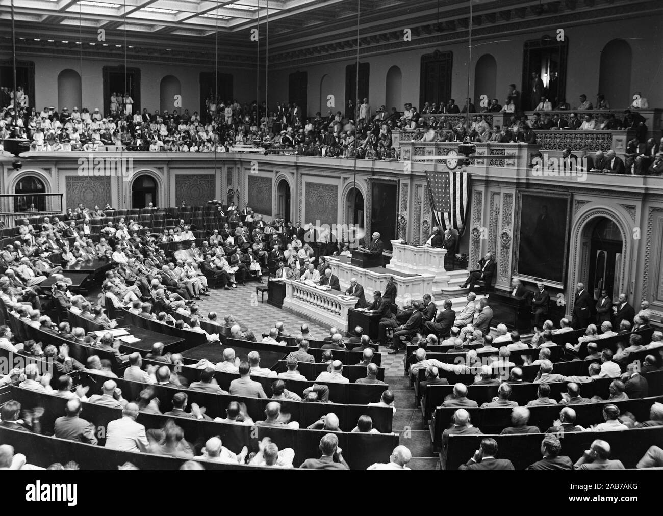 1920s u s house of represtatives hi-res stock photography and images ...