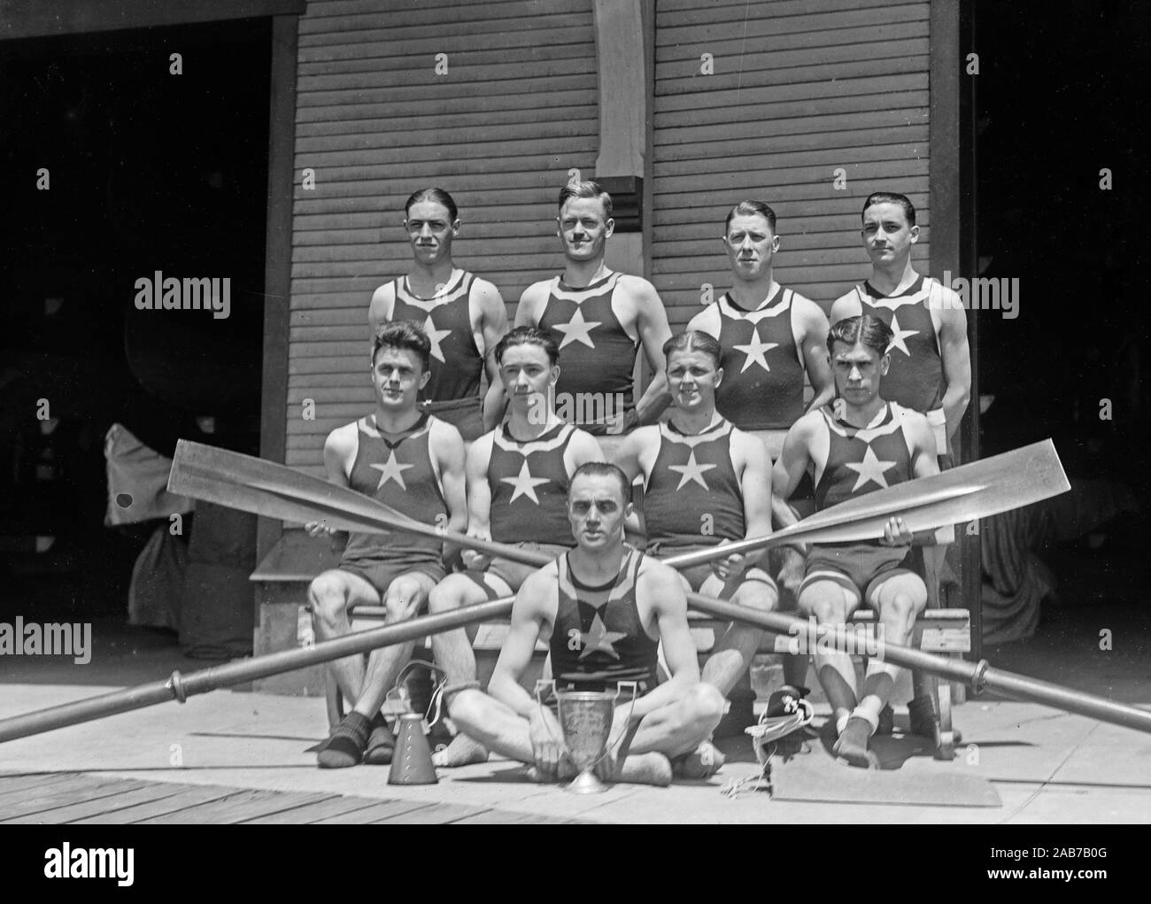 1920s rowing team portrait hi-res stock photography and images - Alamy