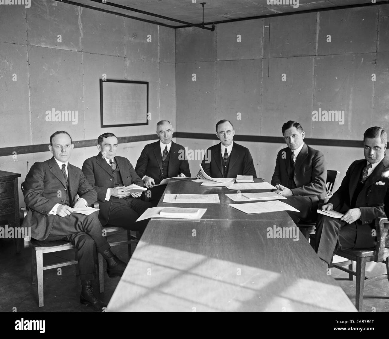 Federal income tax history hi-res stock photography and images - Alamy