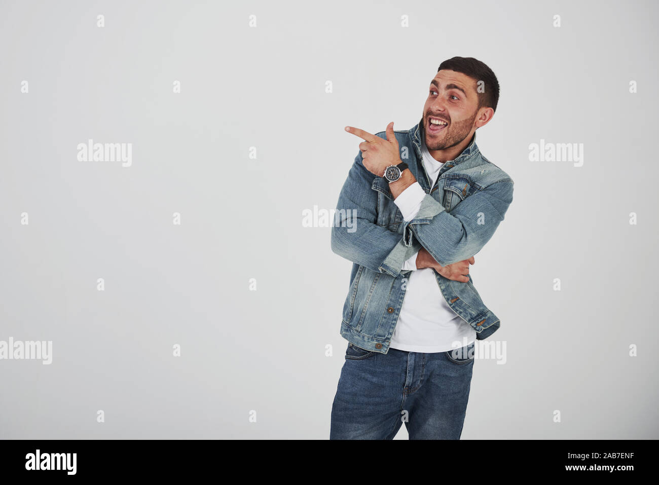 Two white men pointing fingers hi-res stock photography and images - Alamy