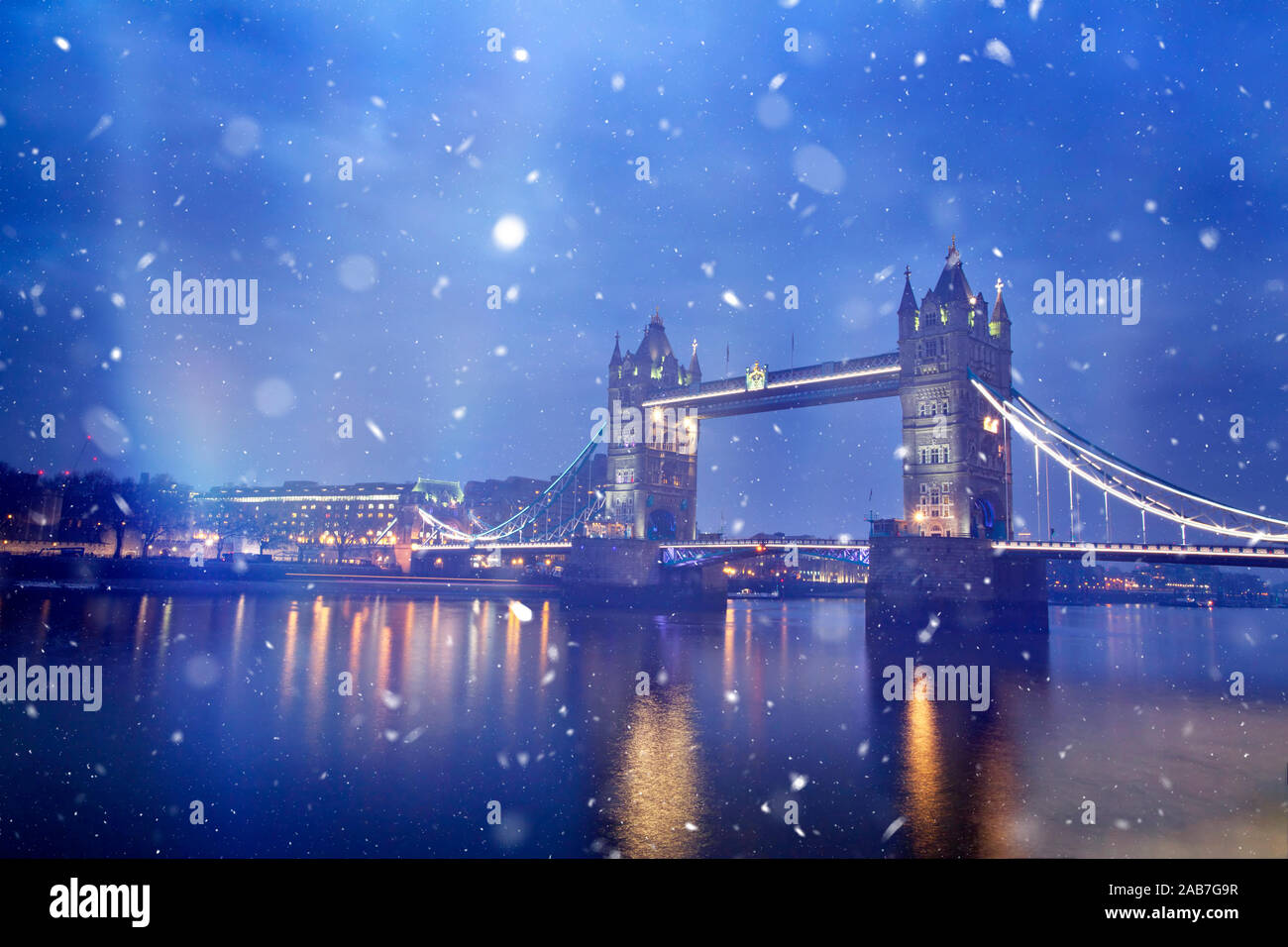 Christmas in London concept: Tower Bridge during night time with ...