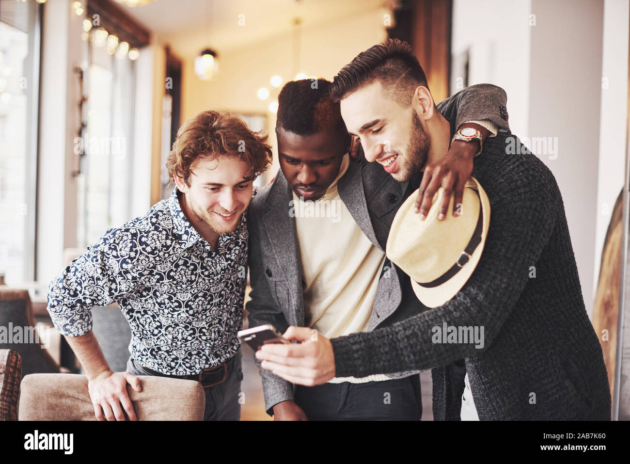 Old guys talking hi-res stock photography and images - Alamy