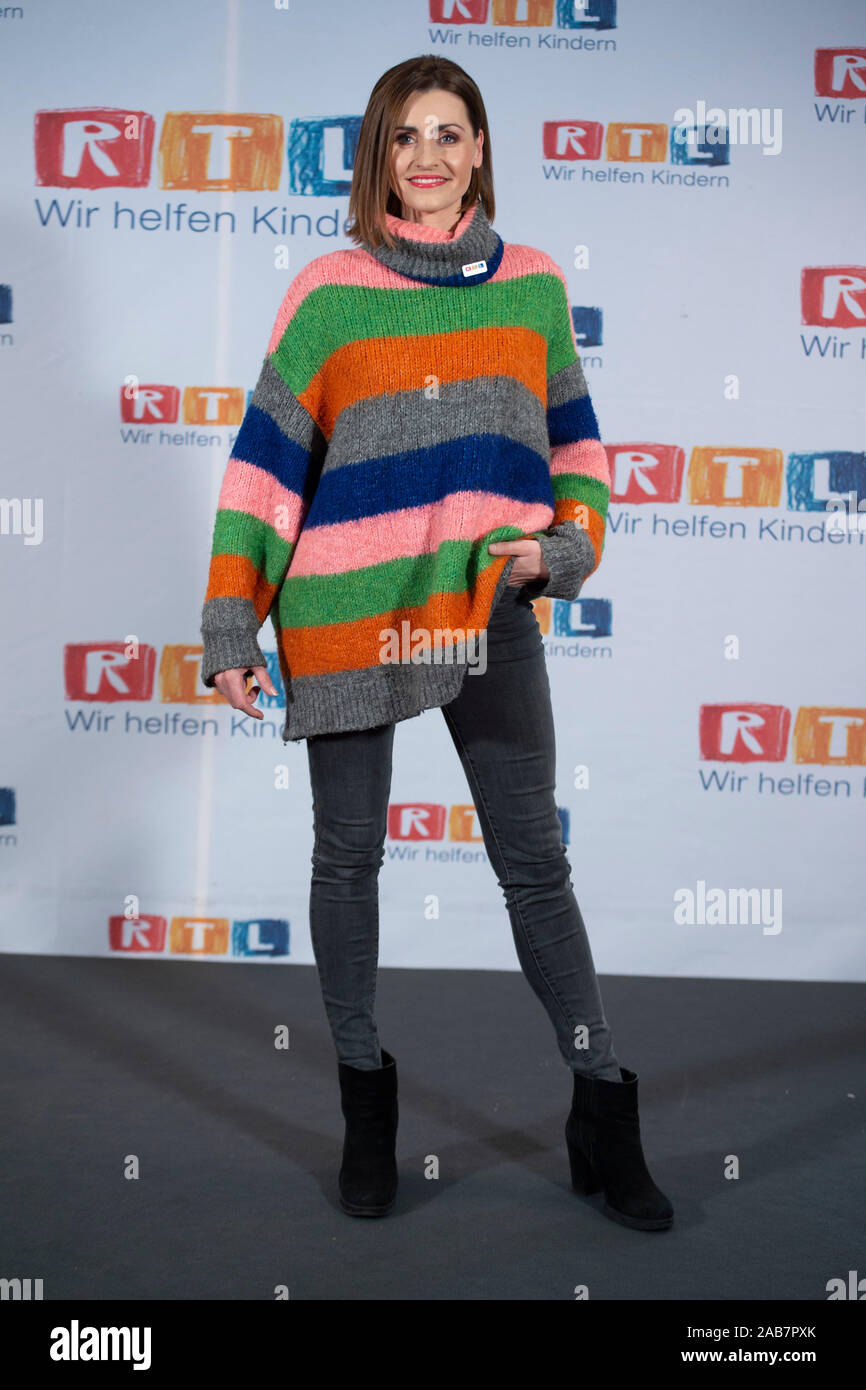 Huerth, Deutschland. 22nd Nov, 2019. Bella LESNIK, Presenter, Portraet ...