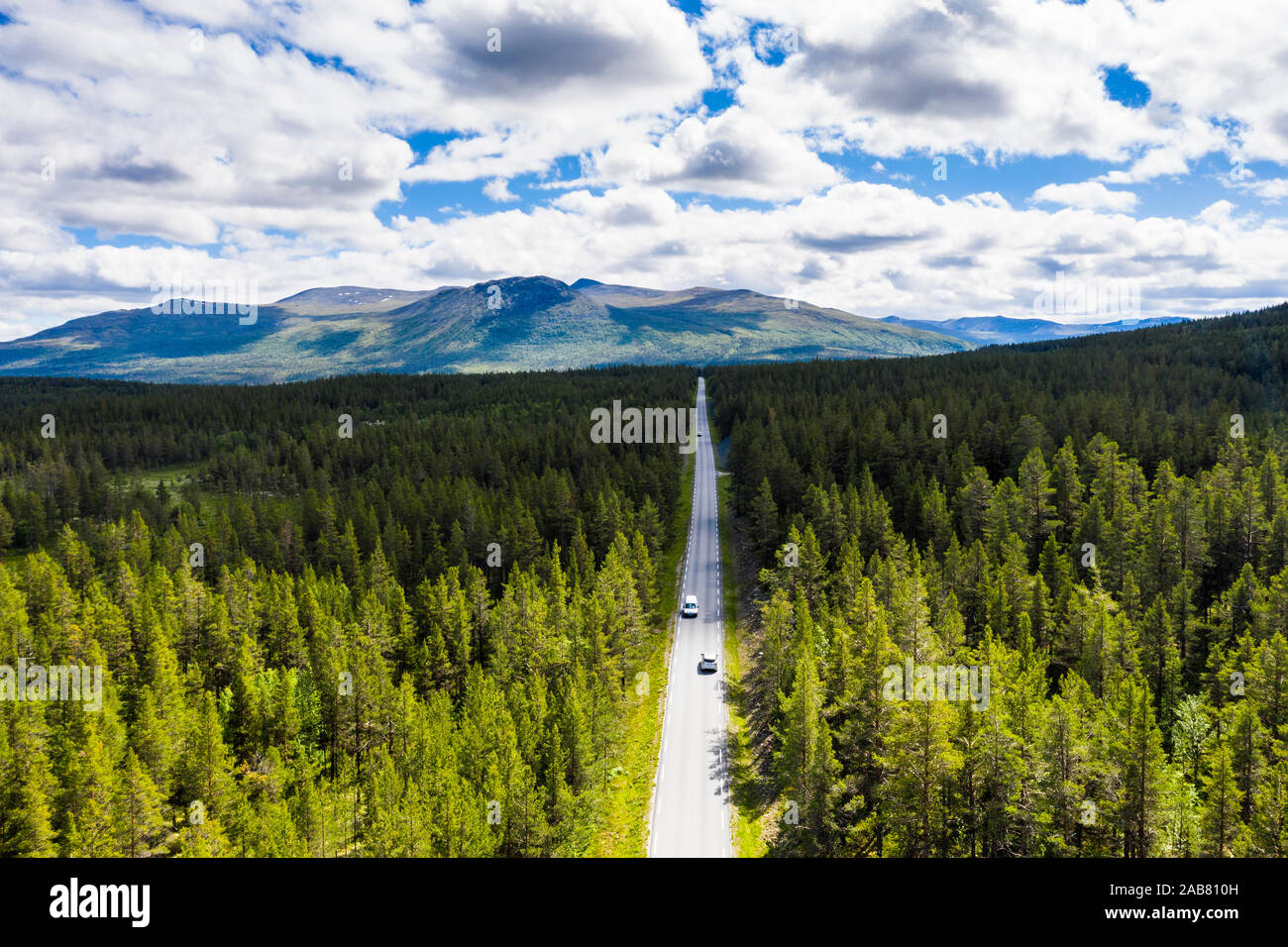 Jotunheimen national park, norway hi-res stock photography and images ...