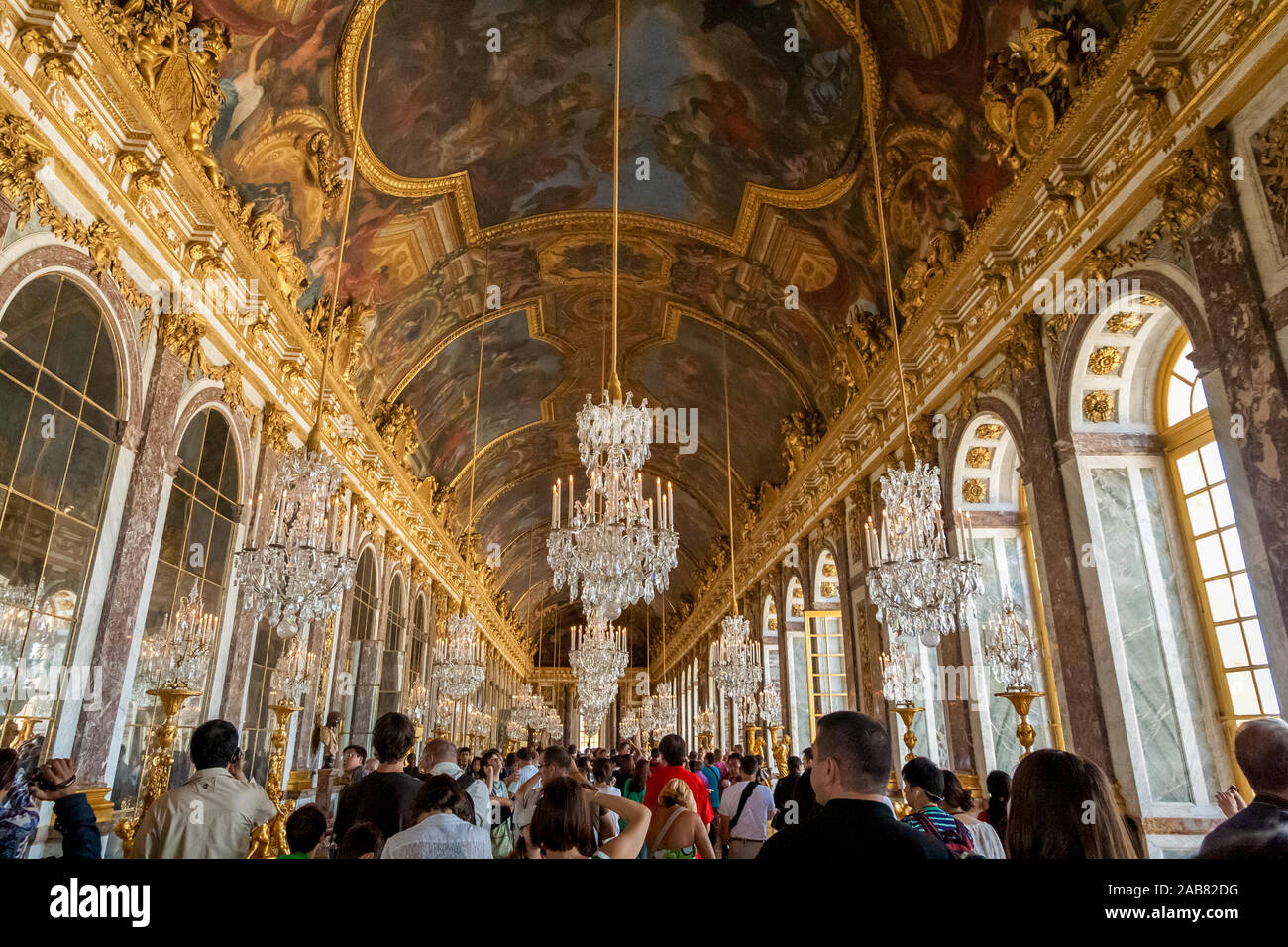 Versailles hall of mirrors hi-res stock photography and images - Alamy