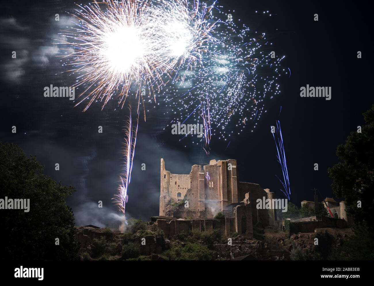 France, Vienne (86), Chauvigny, fireworks on the old castel for the 14 ...