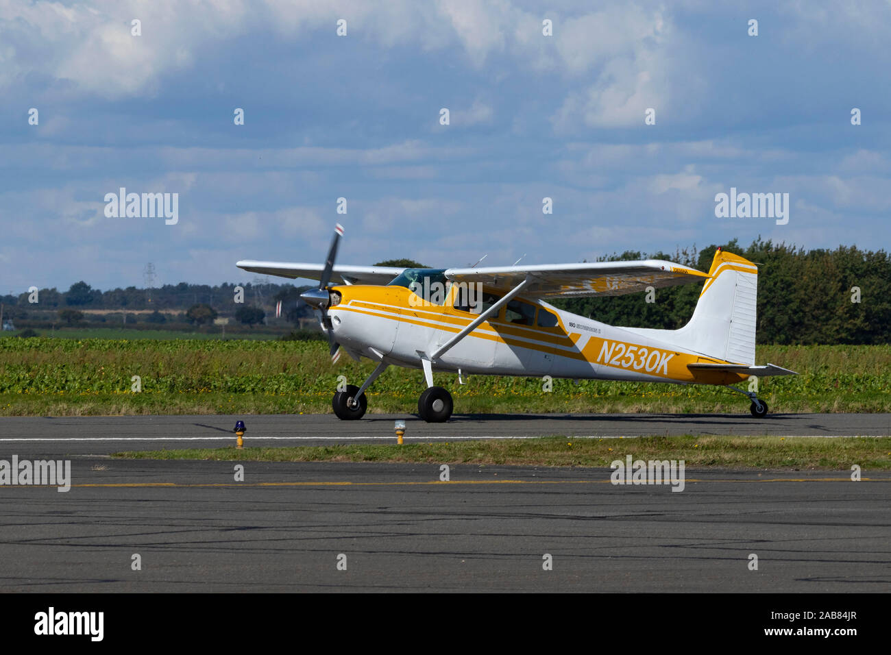Three seat high wing cabin monoplane hi-res stock photography and ...