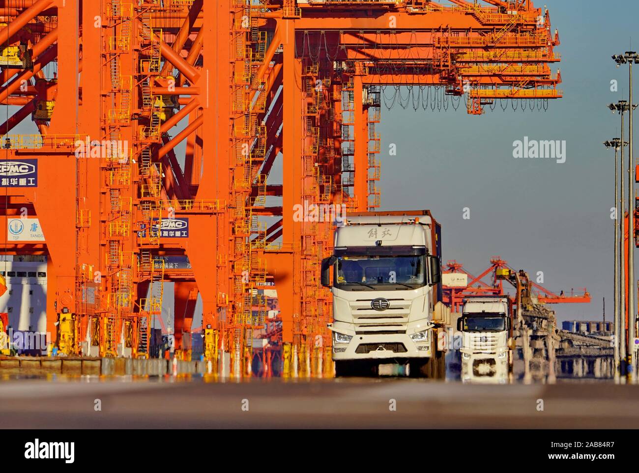 Running tests hi-res stock photography and images - Alamy