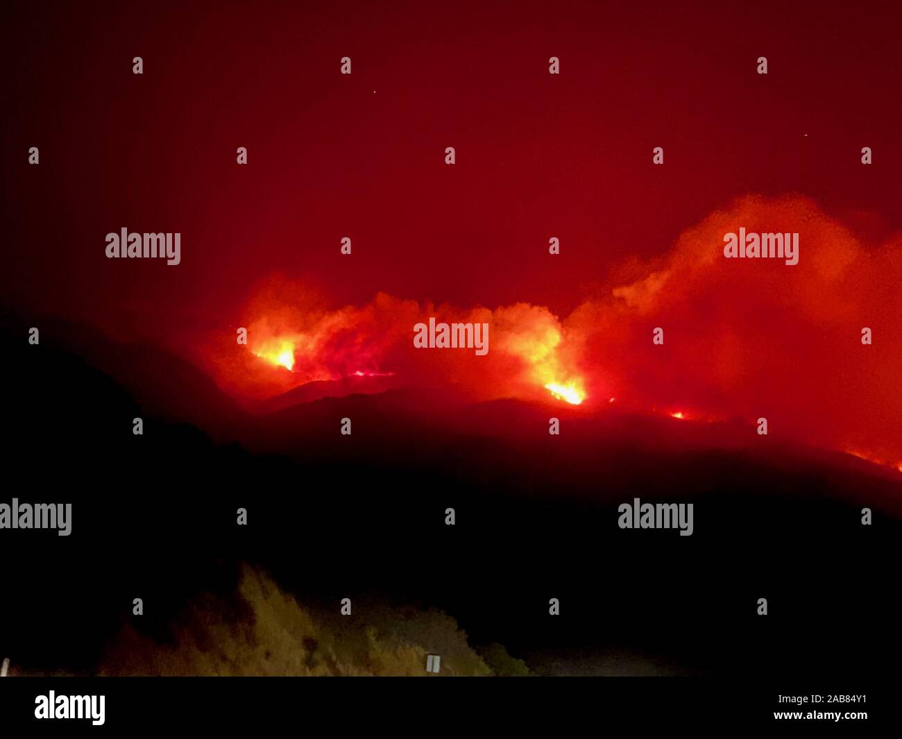 California highway 154 hi-res stock photography and images - Alamy