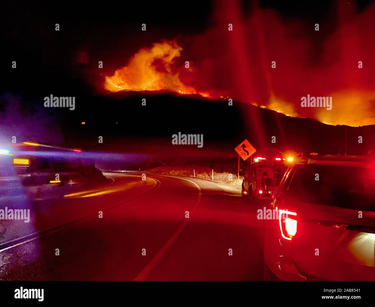 Santa Barbara, California, USA. 25th Nov, 2019. Cave Fire broke around ...