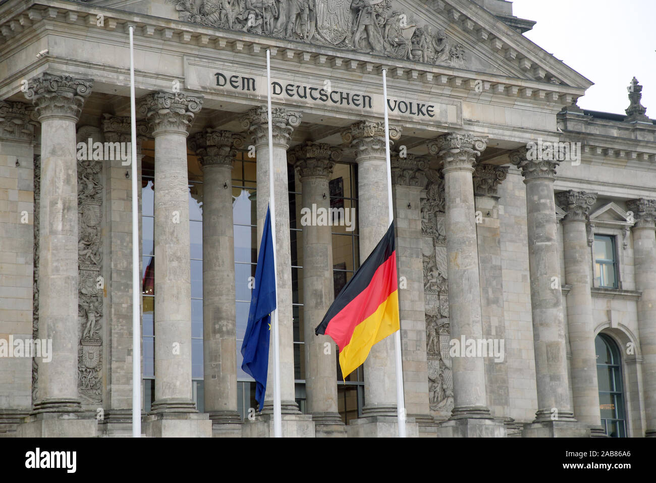 Berlin, Germany. 26th Nov, 2019. The flags in front of the Reichstag ...
