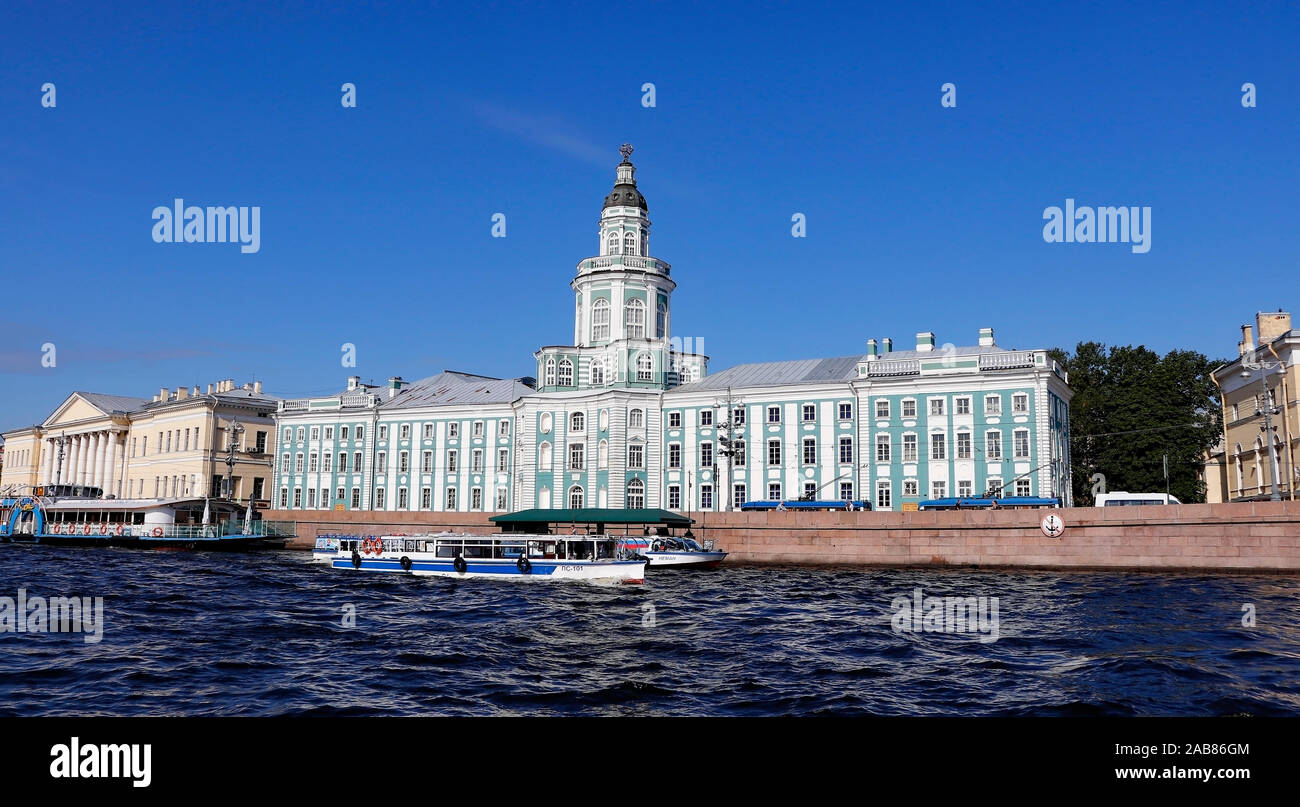 Soviet union buildings hi-res stock photography and images - Alamy