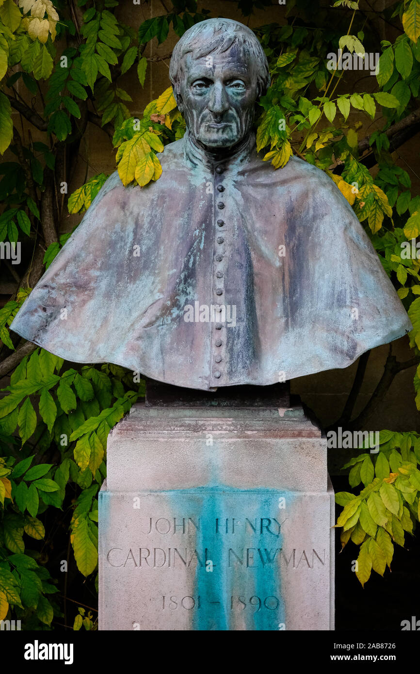 Cardinal Newman bust in the grounds of Trinity College, part of Oxford ...