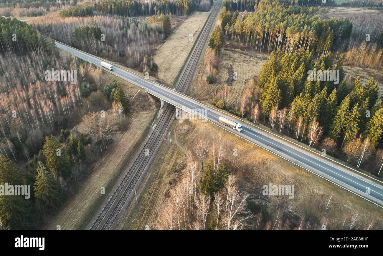 Delivery driver aerial hi-res stock photography and images - Alamy