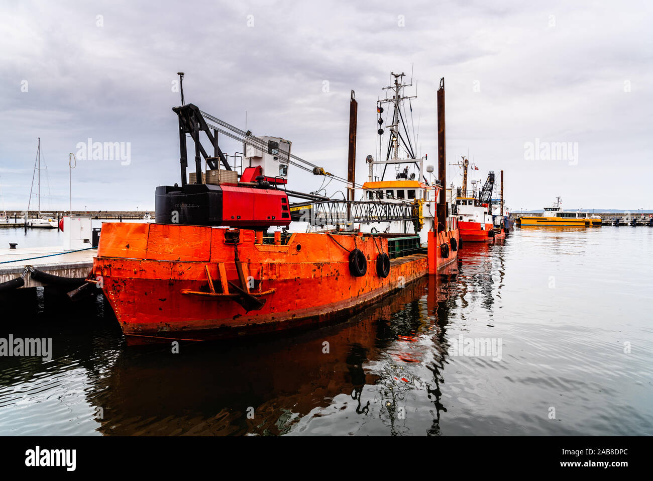 Dredge crane hi-res stock photography and images - Alamy