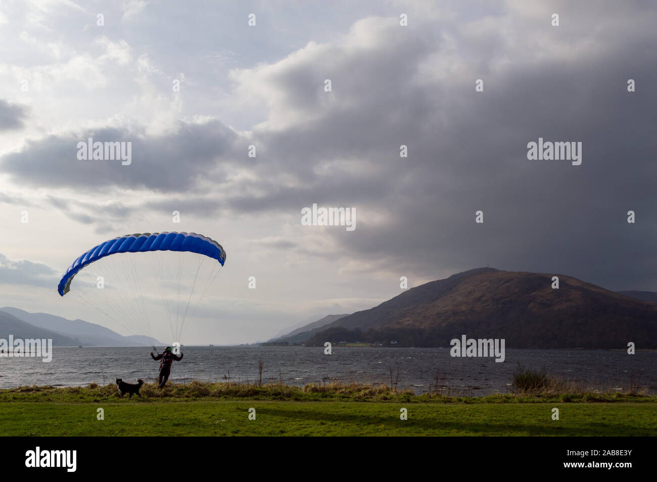 Action man parachute hi-res stock photography and images - Alamy