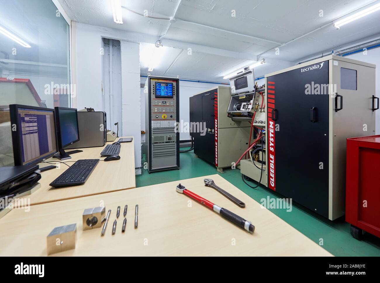 Gleeble hi-res stock photography and images - Alamy