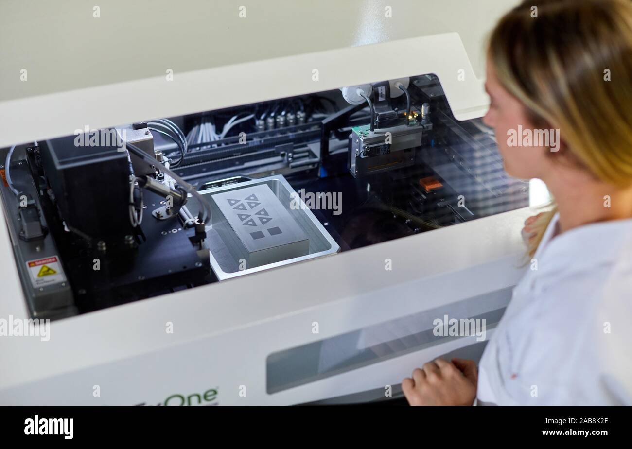 High technology laboratory hi-res stock photography and images - Alamy