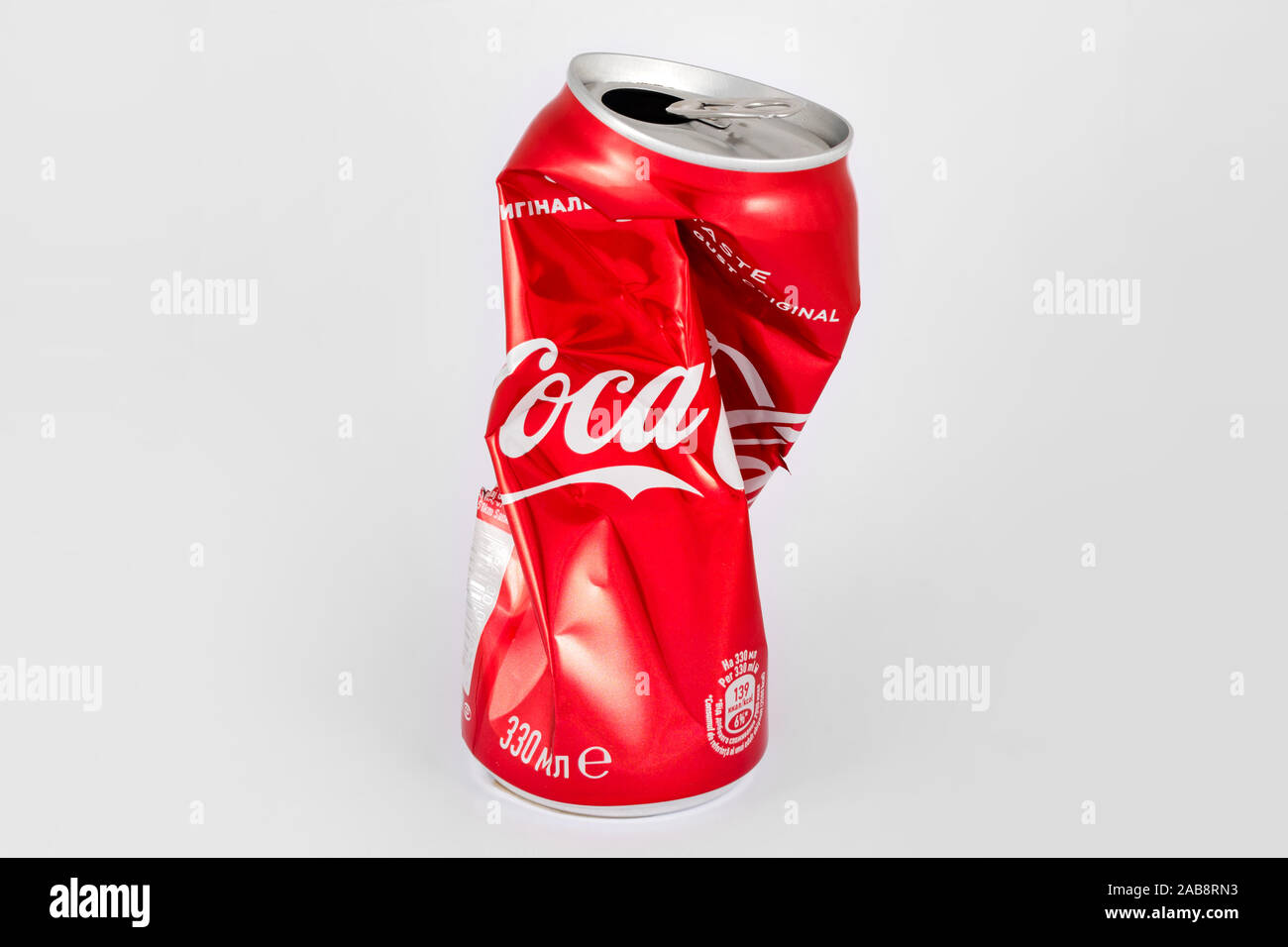 Coca cola can crushed hi-res stock photography and images - Alamy