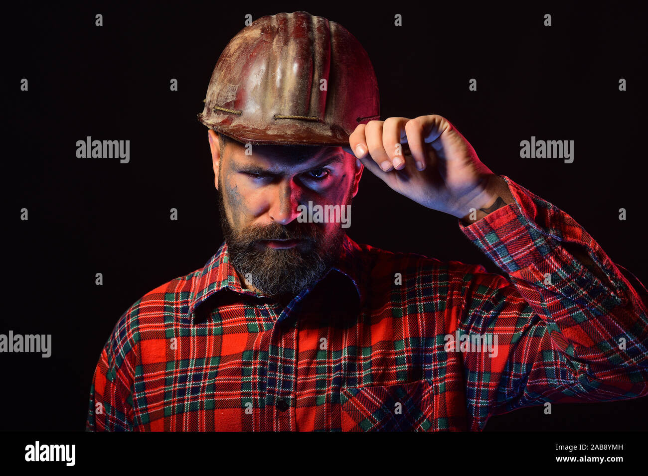 Mine worker dirty face hi-res stock photography and images - Alamy