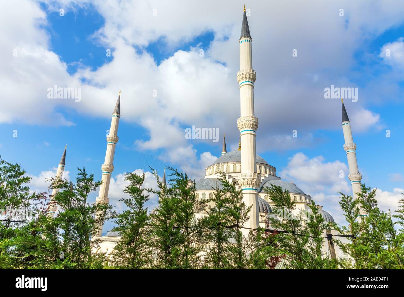 Camlica mosque istanbul hi-res stock photography and images - Alamy