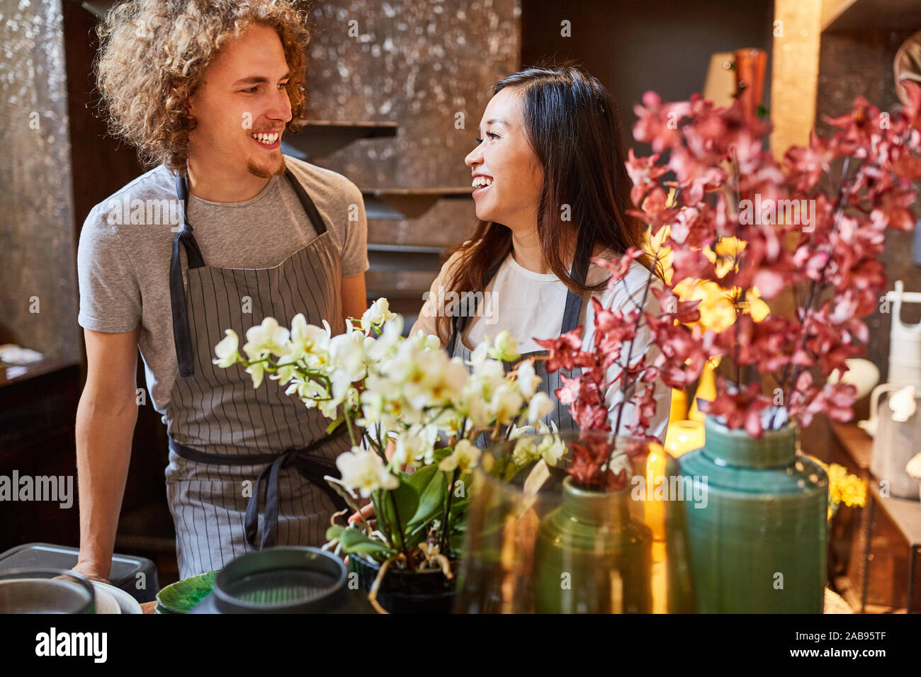 Team flower hi-res stock photography and images - Alamy