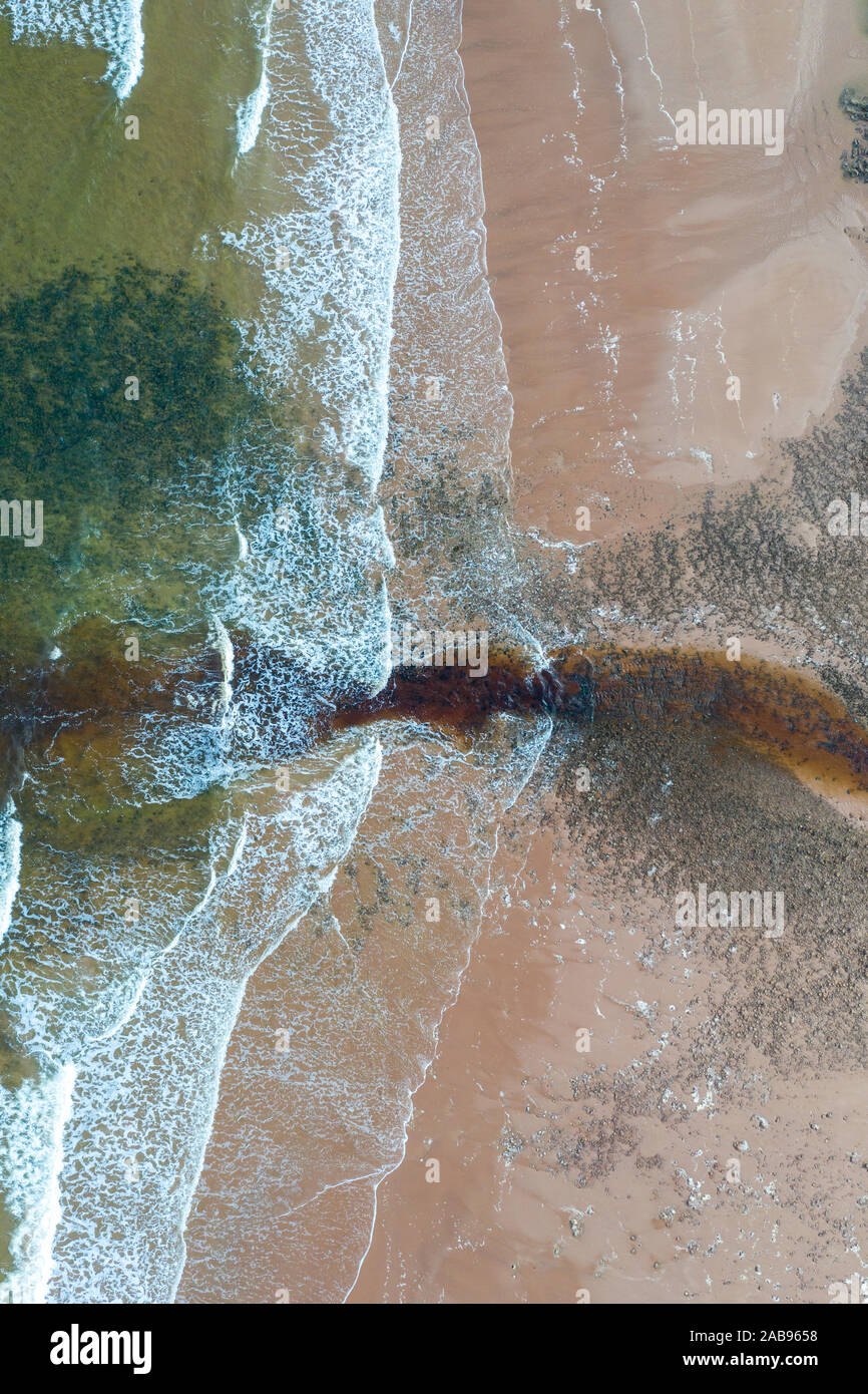 Waves drone shoot hi-res stock photography and images - Alamy