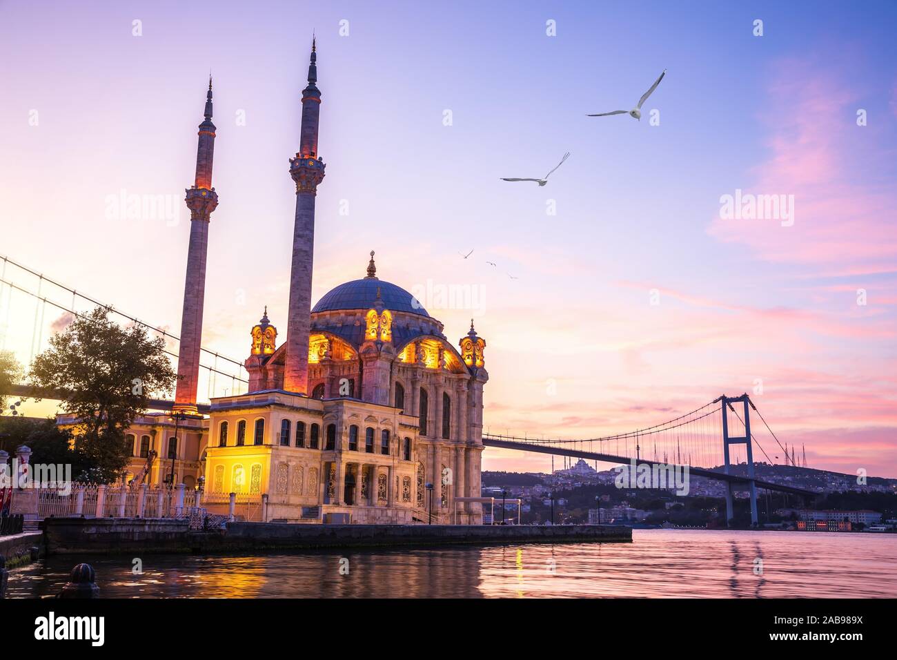 The monument most famous of istanbul turkey hi-res stock photography ...