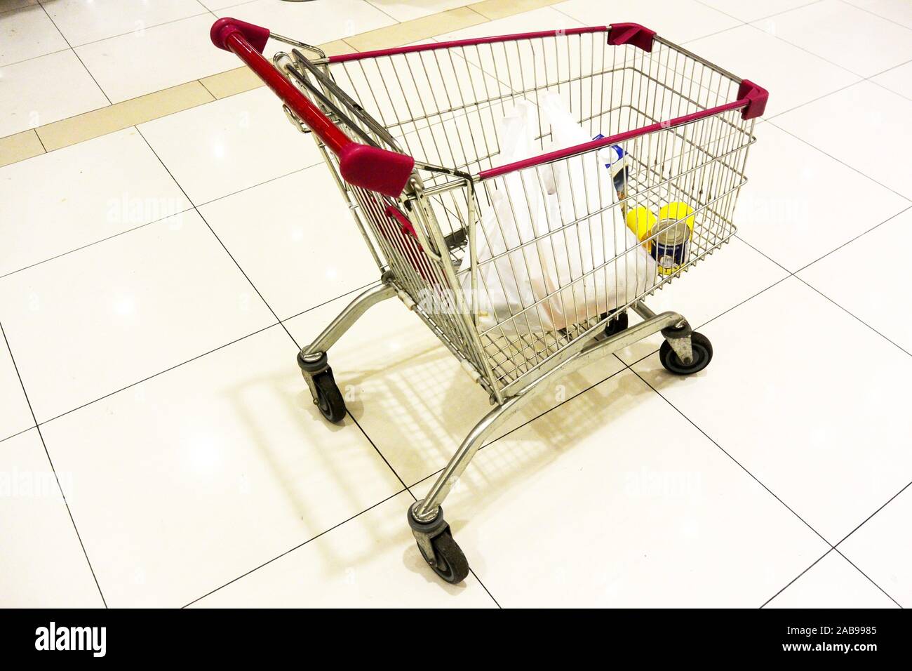 Shopping trolley handle High Resolution Stock Photography and Images ...