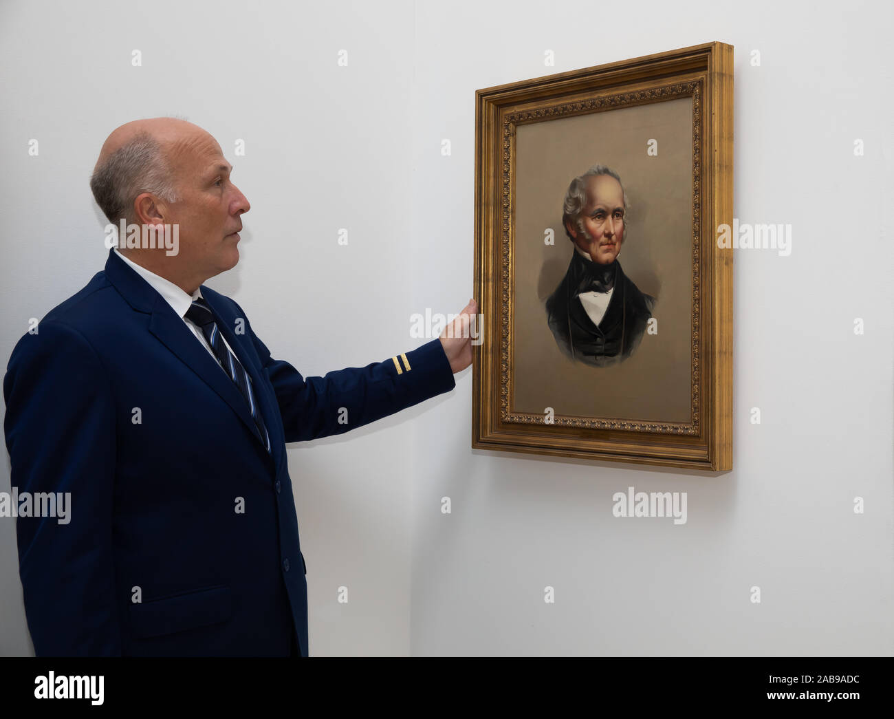 Mina cunard hi-res stock photography and images - Alamy