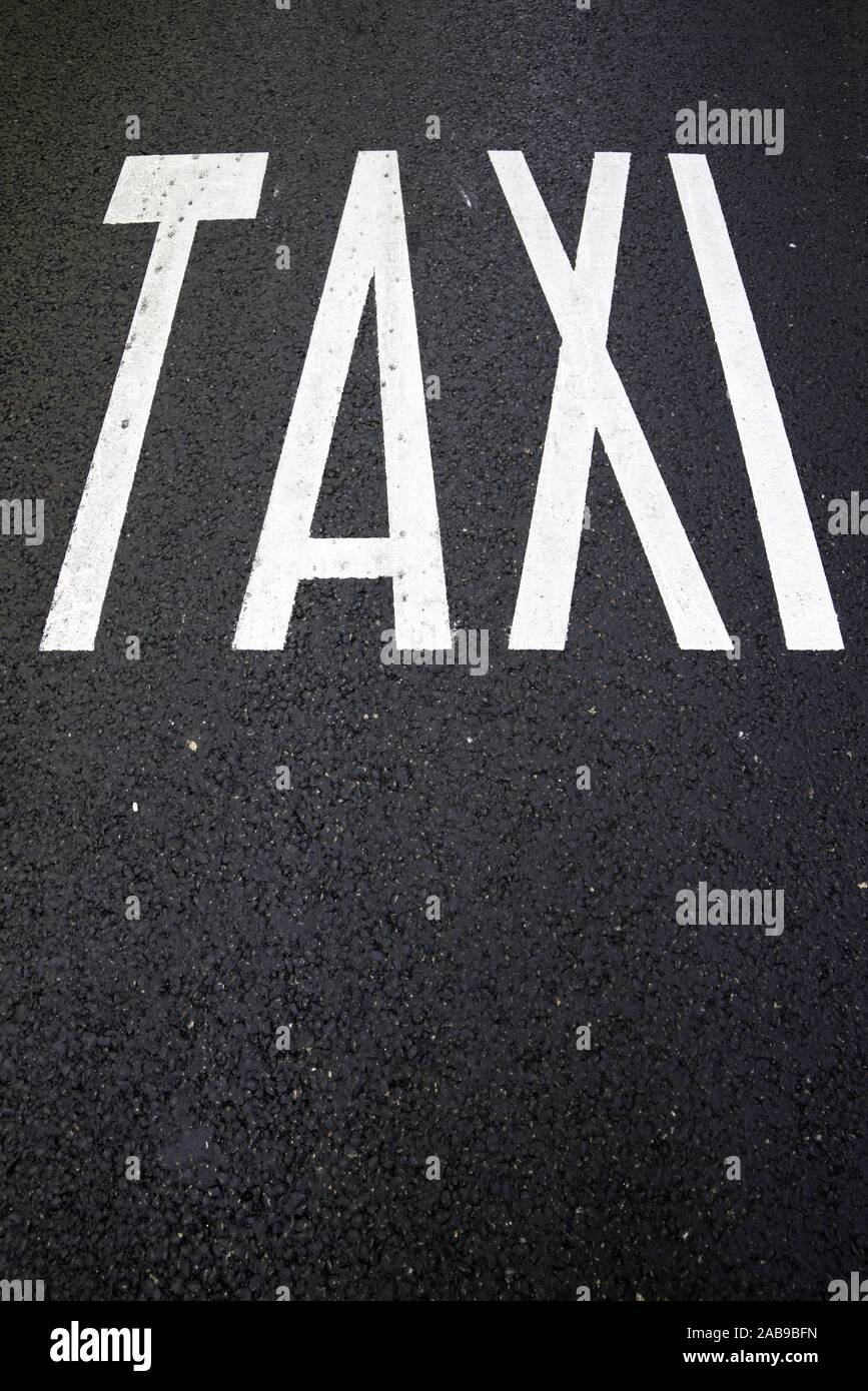 Sign indicating exclusive use for taxi Stock Photo - Alamy