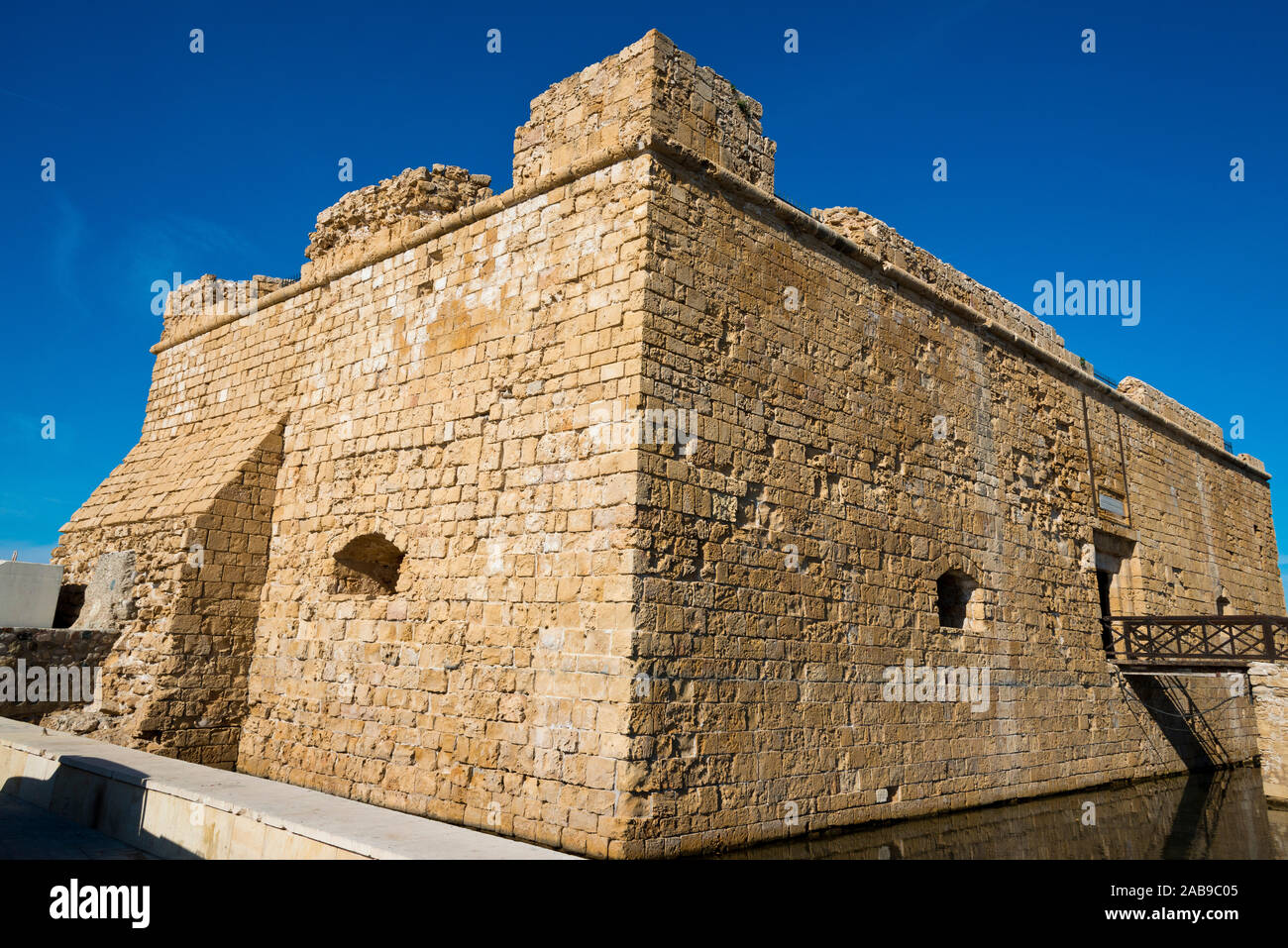 Paphos fort hi-res stock photography and images - Alamy