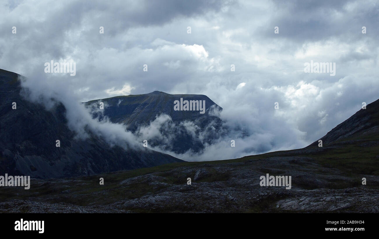 Ruadh-stac Mor, Summit of Beinn Eighe, from the north Stock Photo - Alamy